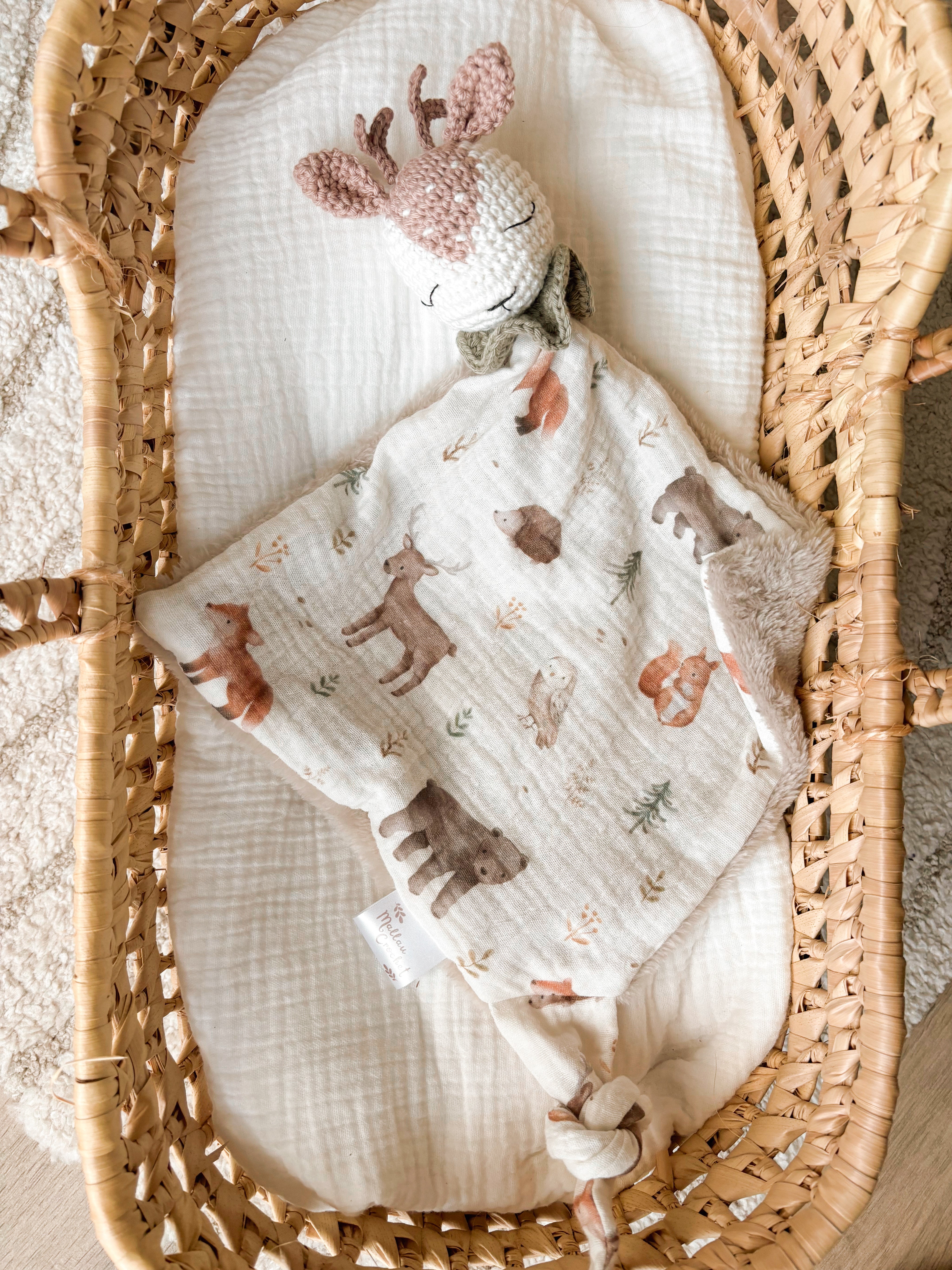 Doudou Dans les bois 🦌🌳 – mallaucrochet