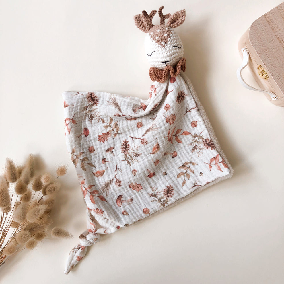 Doudou faon cerf renne personnalisé au crochet, lange | Mallaucrochet ...